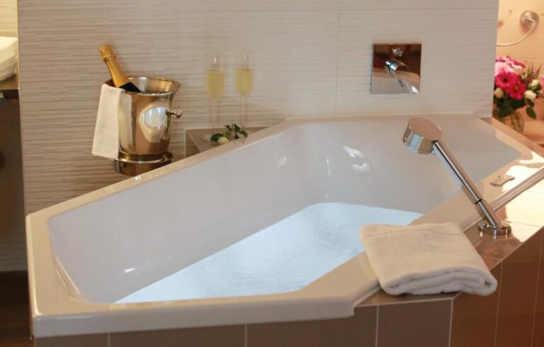 Schwarzwald Whirlpool Im Zimmer